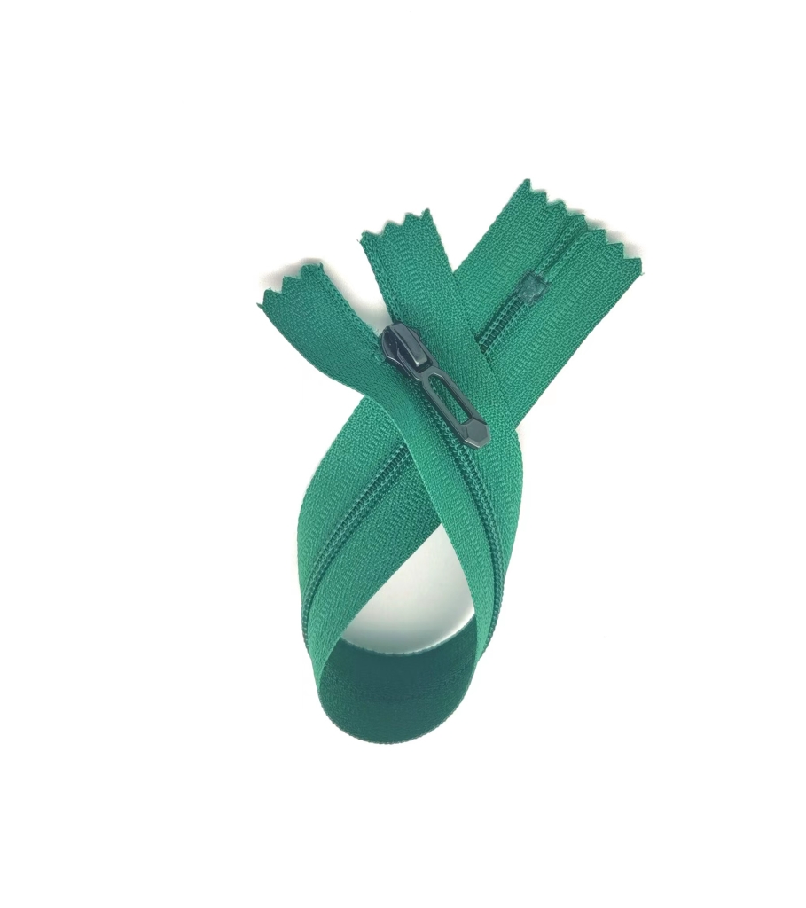No.3 Bright Green Close End Nylon Zipper